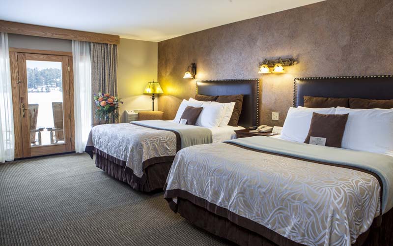 Deluxe Rooms at Golden Arrow Lakeside Resort | Lake Placid New York