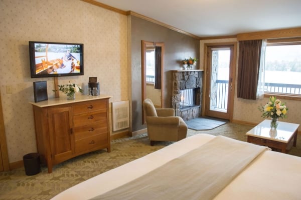 Specialty Rooms Hotels in Lake Placid on Main Street | Golden Arrow ...